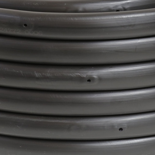 1 / 2 polyethylene pressure compensating drip line